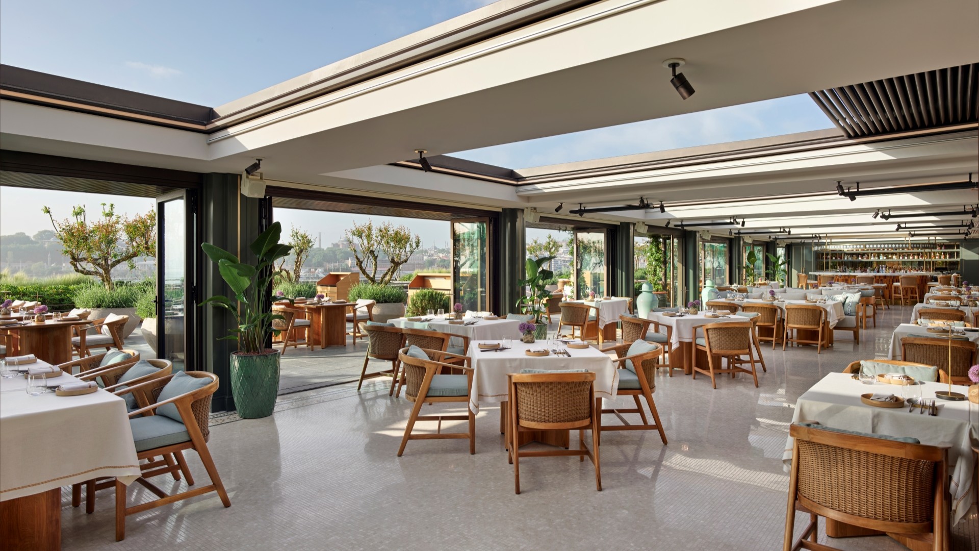 GALLADA and Topside bar | Happenings