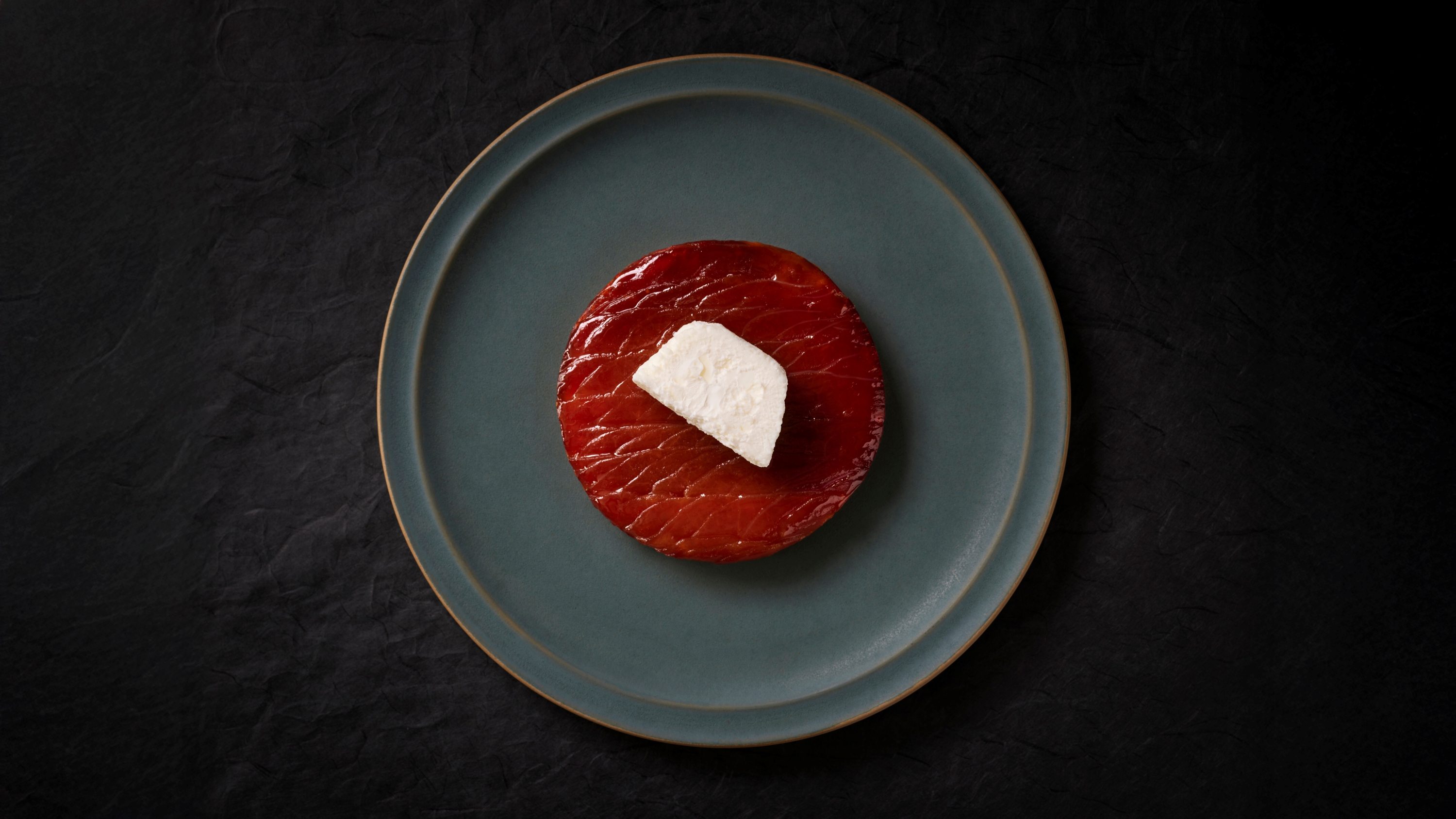 GALLADA and Topside Bar | Dining